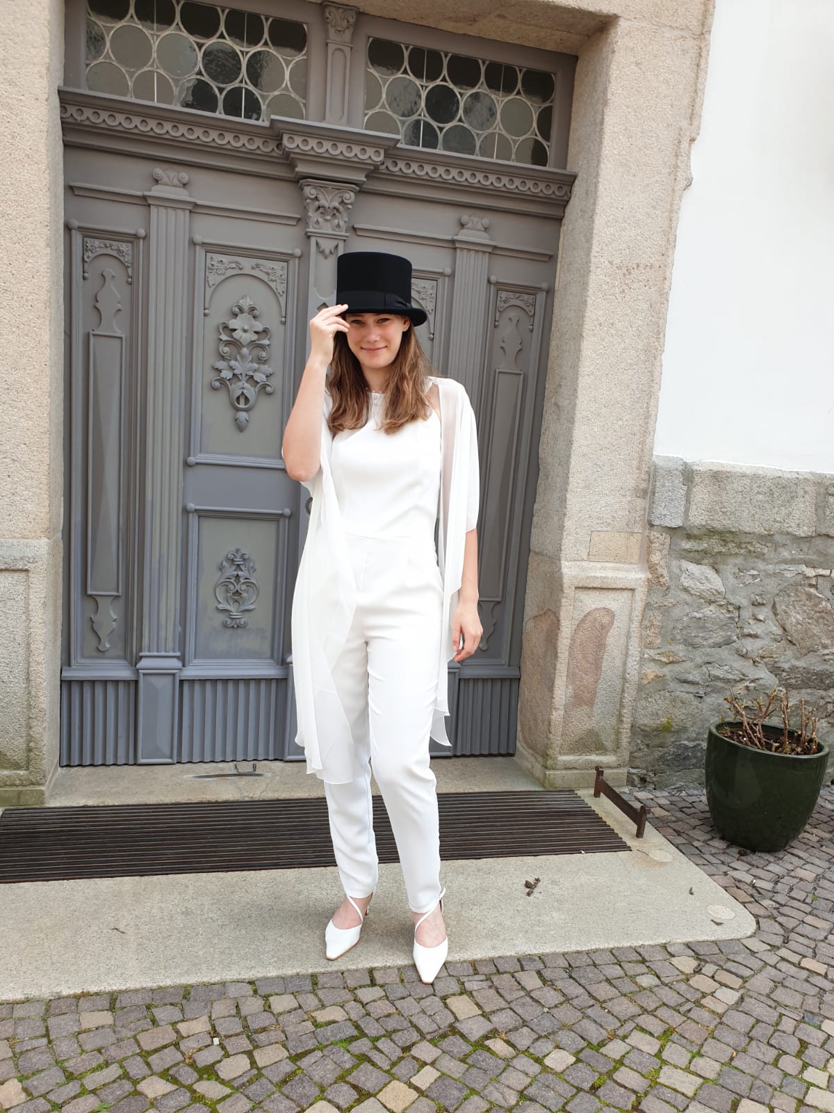 Der Jumpsuit – das moderne Kleid für die Hochzeit – Brautmoden Börner